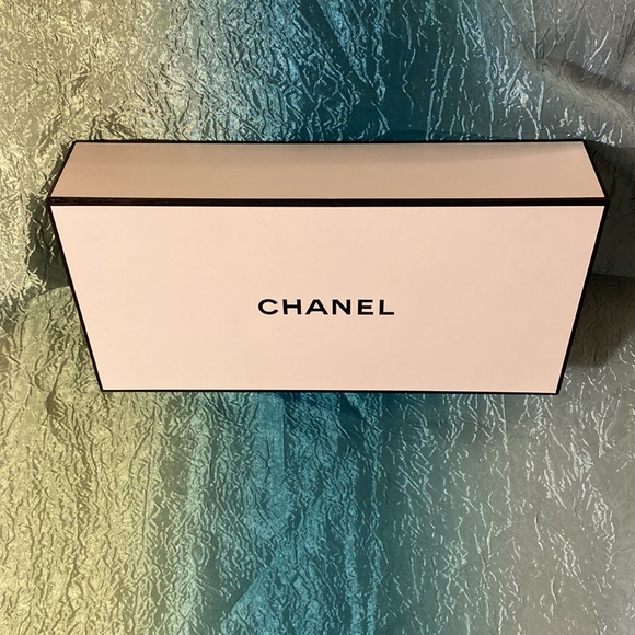 CHANEL | Jewelry | Authentic Chanel Velvet Lined Storage Box W 5 ...